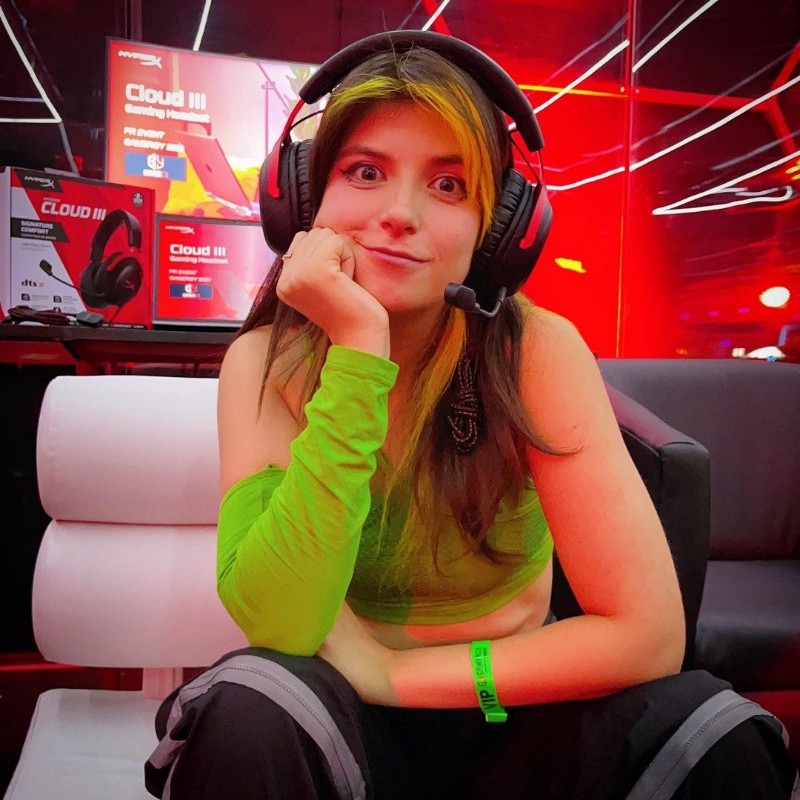 Miny Naranja (@minynaranja) | Snapchat Stories, Spotlight & Lenses