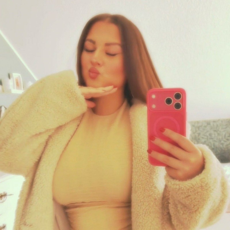mira (@mira.gxd) | Snapchat Stories, Spotlight & Lenses