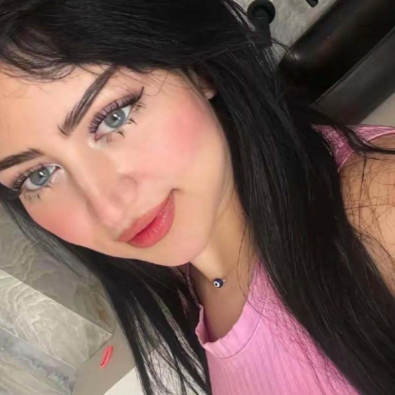 ℳℐℛ𝒜 (@mira2202665) | Snapchat Stories, Spotlight & Lenses