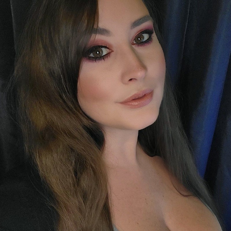 Hannah Dimples (@missdimples_ttv) | Snapchat Stories, Spotlight & Lenses