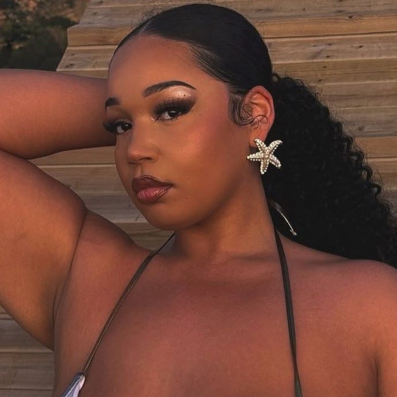 Marie Assi (@missmarieassi) | Snapchat Stories, Spotlight & Lenses