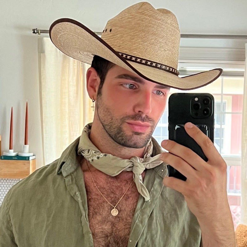 Daniel Preda (@misterpreda) | Snapchat Stories, Spotlight & Lenses