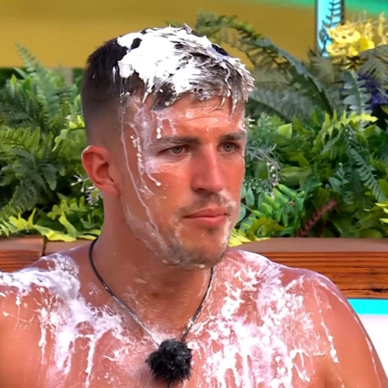 Messy Mitch (@mitch17taylor) | Snapchat Stories, Spotlight & Lenses