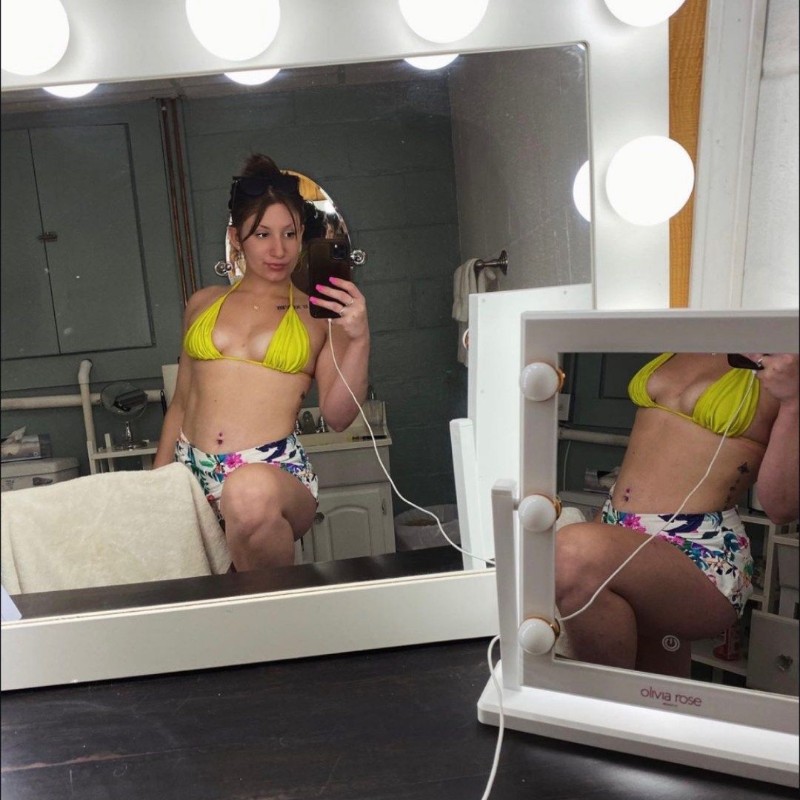 MK (@mkomuaa) | Snapchat Stories, Spotlight & Lenses