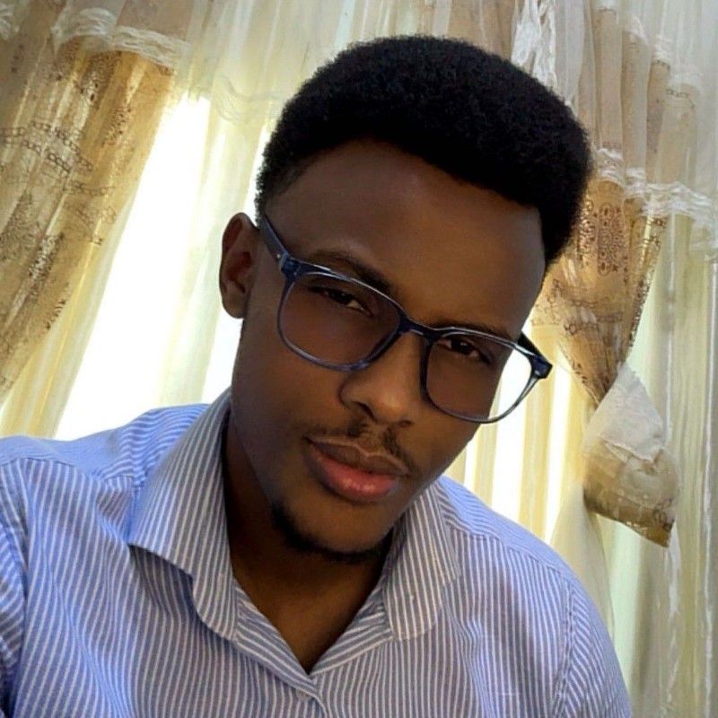 Mohamed H. Abdi (@moe_h4) | Snapchat Stories, Spotlight & Lenses