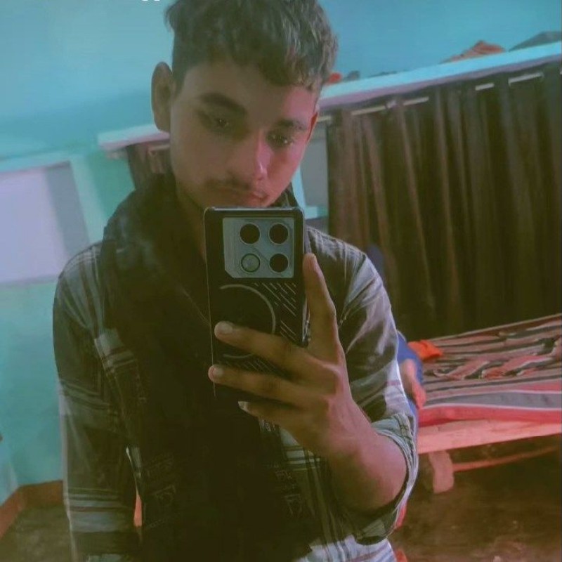Mohit Kumar (@mohit_k20258949) | Snapchat Verhalen, Spotlight en Lenzen