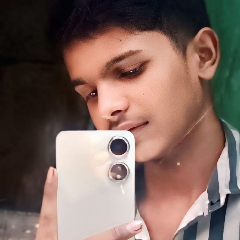 Mohit Kumar Pal (@mohitk2024298) | Snapchat Stories, Spotlight & Lenses