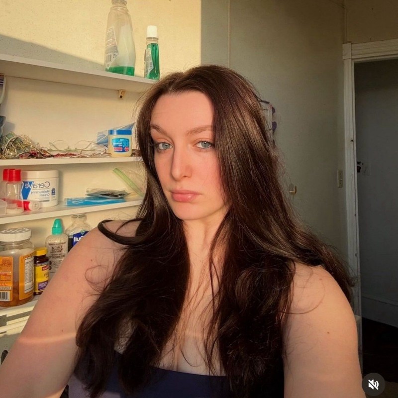 molls☁️ (@mollsii) | Snapchat Stories, Spotlight & Lenses