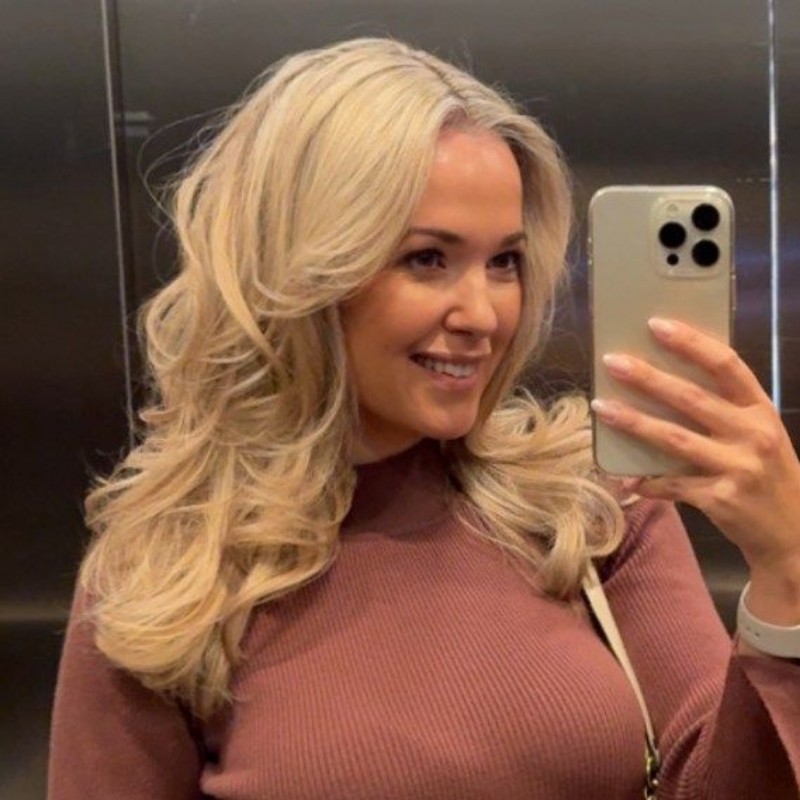 Monica Nyhus kjoler (@monica_nyhus) | Snapchat Stories, Spotlight & Lenses