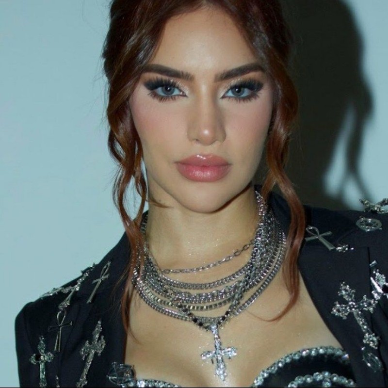 🇵🇪 Mei Alejandra (@monicahuarcayah) | Snapchat Stories, Spotlight & Lenses