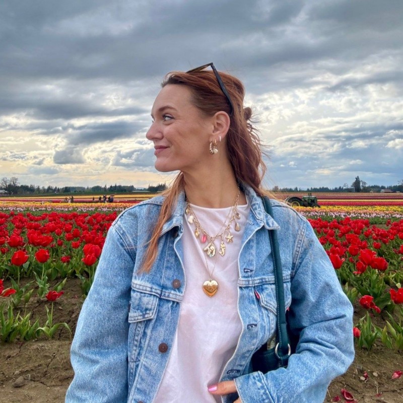 becca dean (@moonrisecowgirl) | Snapchat Stories, Spotlight & Lenses