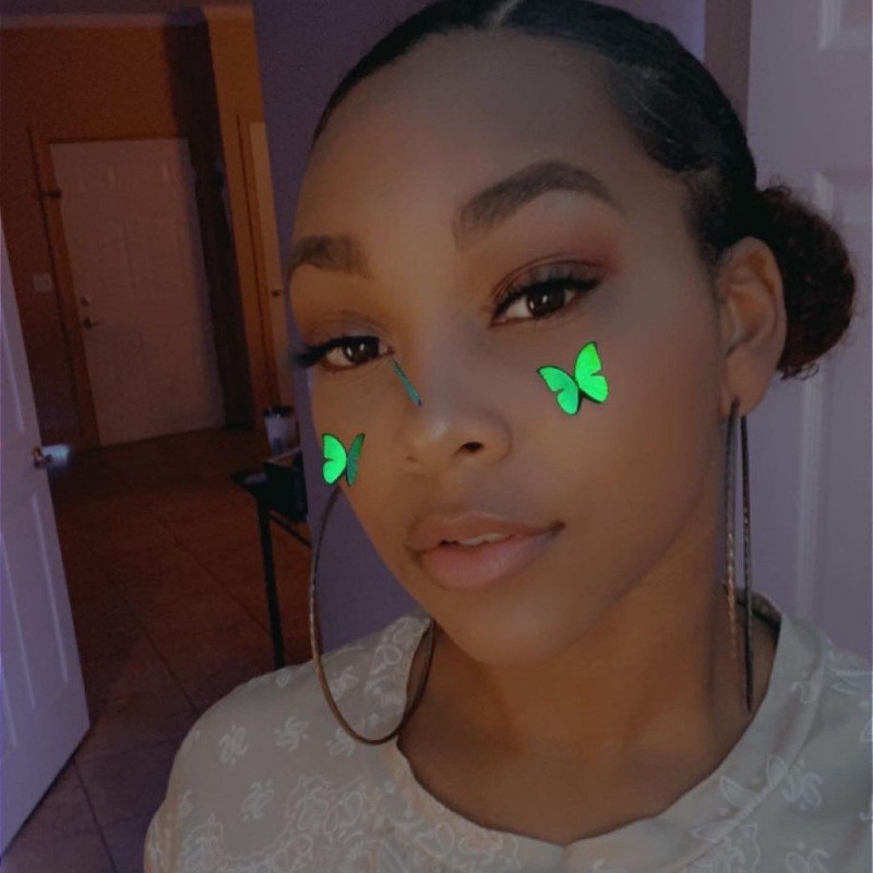 mo♈️(@morgg.f) | เรื่องราว Snapchat ตลอดจน Spotlight และเลนส์