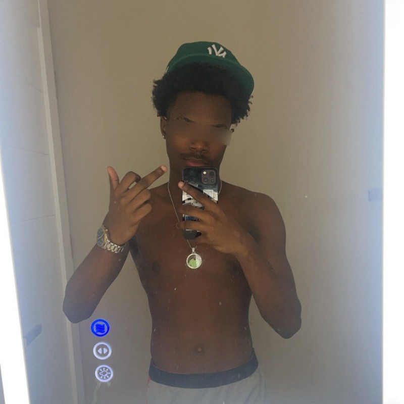 Keanu (@mr.2x2valid) | Snapchat Stories, Spotlight & Lenses