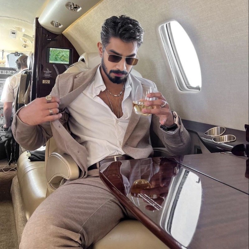 Ahsan Jutt🇵🇰🇦🇪🇬🇧 (@mr_ahsan2027) | Snapchat Stories, Spotlight & Lenses