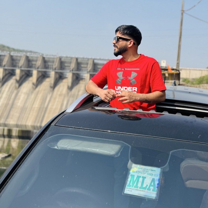 NANI- REDDY- (@mrnani_r19) | Snapchat Stories, Spotlight & Lenses