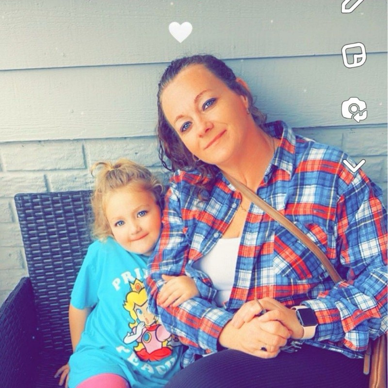 Toni Michelle Carson (@mrscarson17) | Snapchat Stories, Spotlight & Lenses