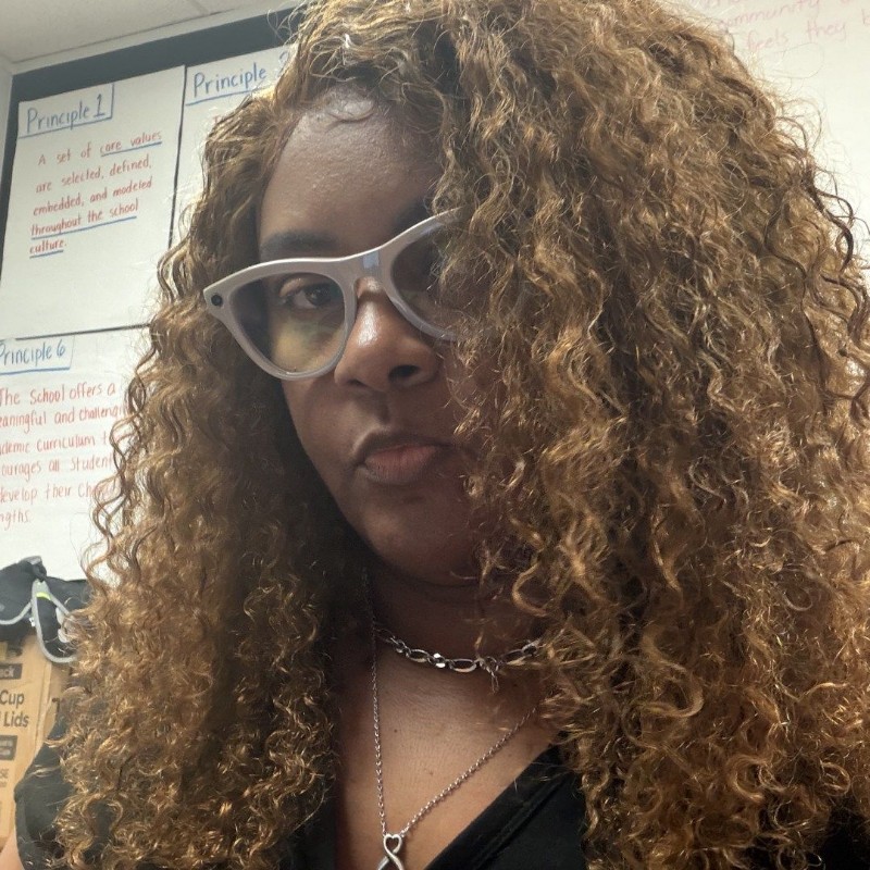 Cyndi Chambers (@mscdc) | Snapchat Stories, Spotlight & Lenses