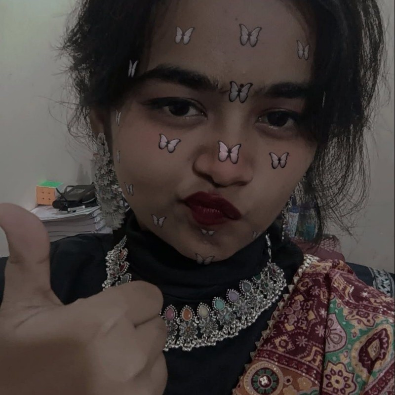 Vrshaaa🤗 (@msdian_varsha) | Snapchat Stories, Spotlight & Lenses