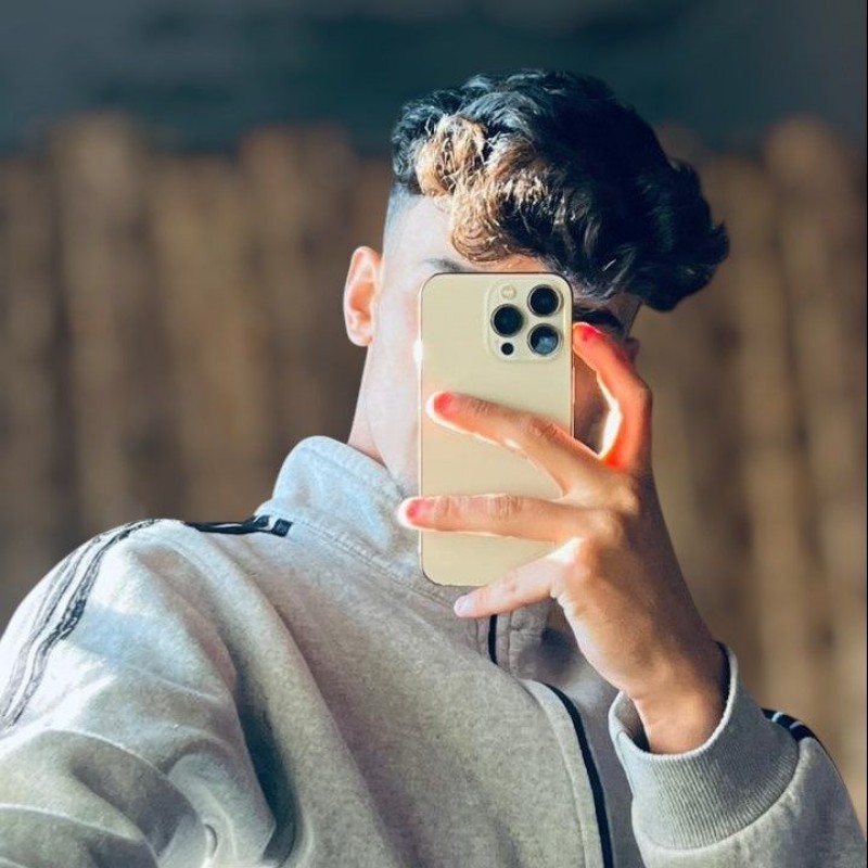 𝑀𝑂𝐻𝐴𝑀𝑀𝐸𝐷 (@muh_amad55) | Snapchat Stories, Spotlight & Lenses