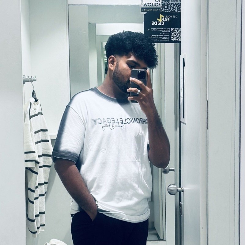 Mukil (@mukil.11) | Snapchat Stories, Spotlight & Lenses