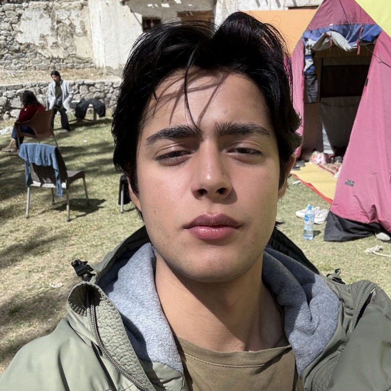 Mustafa (@mustafa_babar) | Snapchat Stories, Spotlight & Lenses