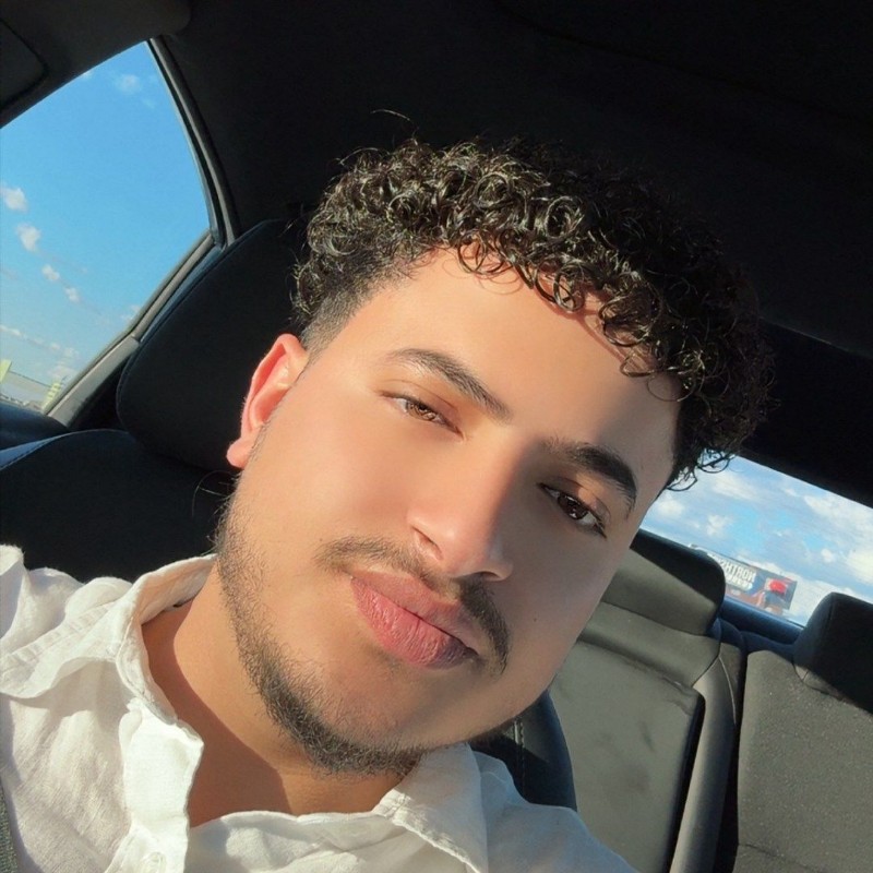 أمير 𝒜ℳℐℛ🇺🇸 (@my.1ad) | Snapchat Stories, Spotlight & Lenses