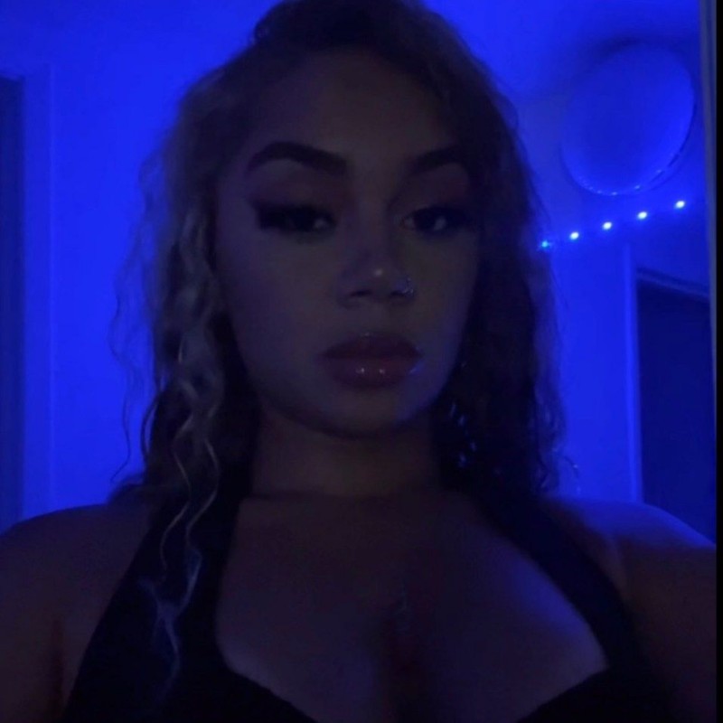 myaa🖤🐉(@myaatownsendd) | เรื่องราว Snapchat ตลอดจน Spotlight และเลนส์