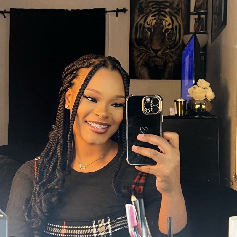 Erica Love☺️ (@mz_lynell) | Snapchat Stories, Spotlight & Lenses