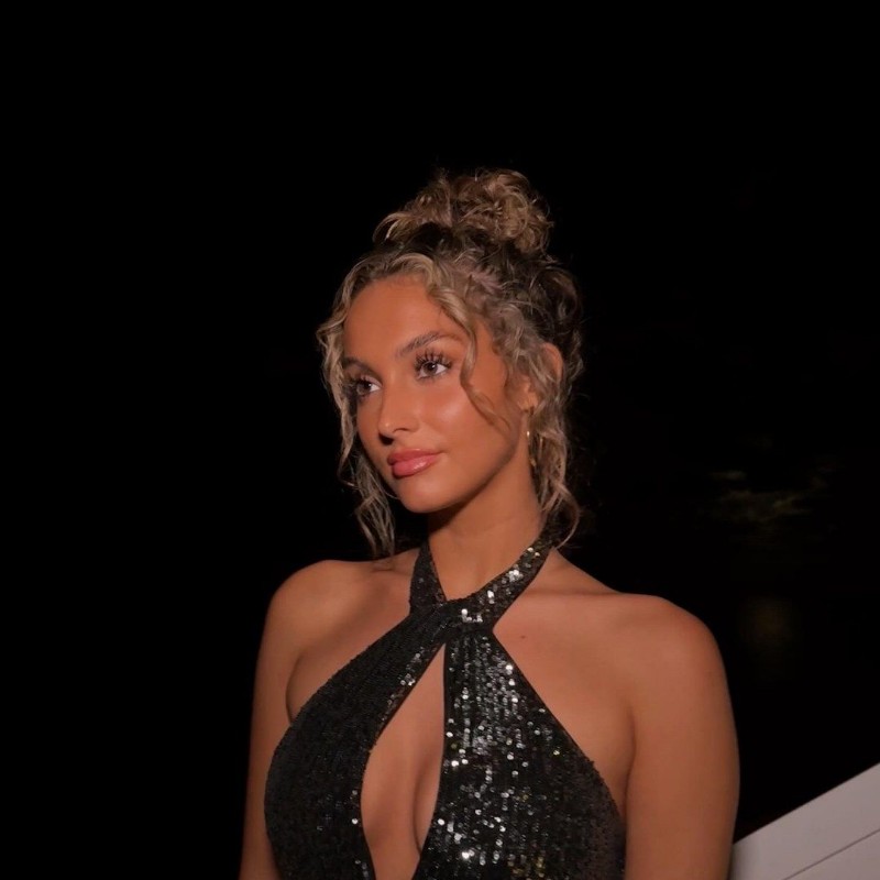 nadia andrachik (@nadiaandrachik) | Snapchat Stories, Spotlight & Lenses