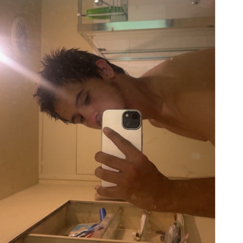 Nahryansmith25 (@nahryansmith) | Snapchat Stories, Spotlight & Lenses