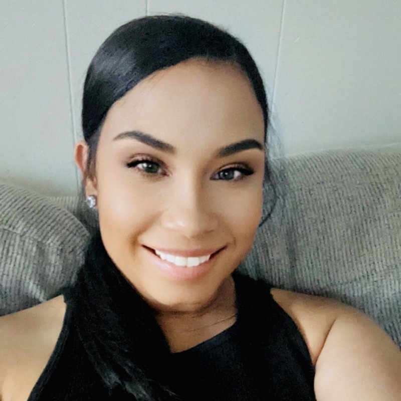 Naomi Gonzalez (@naomi_xoxo) | Snapchat Stories, Spotlight & Lenses