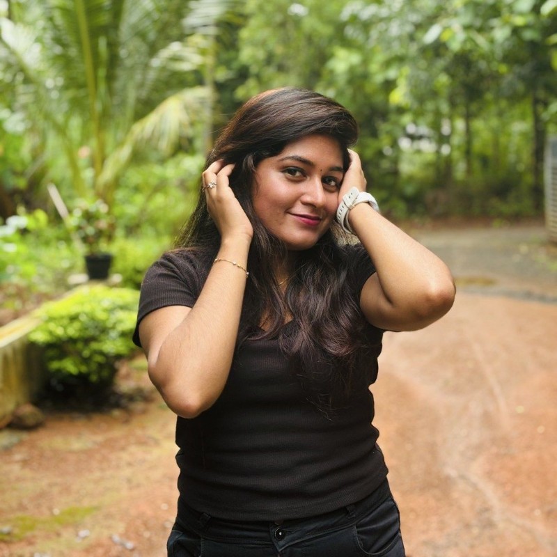 Navya Geo💞 (@navya_geo22) | Snapchat Verhalen, Spotlight en Lenzen