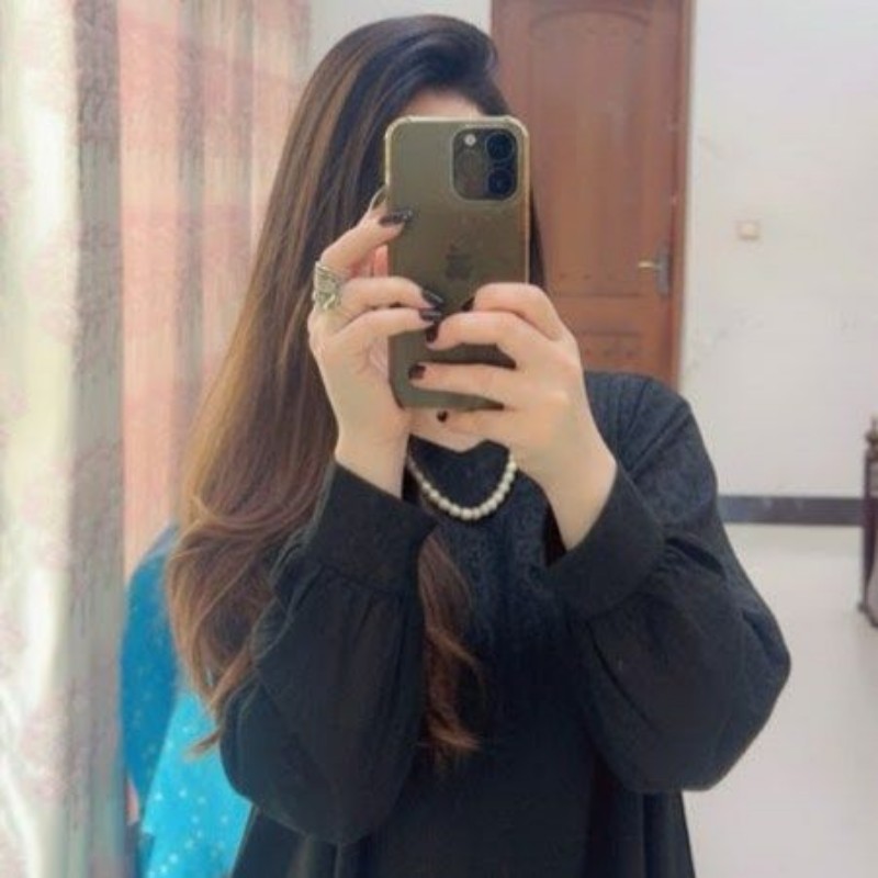 نگین ملک💅💯 (@neegi_malik) | Snapchat Stories, Spotlight & Lenses