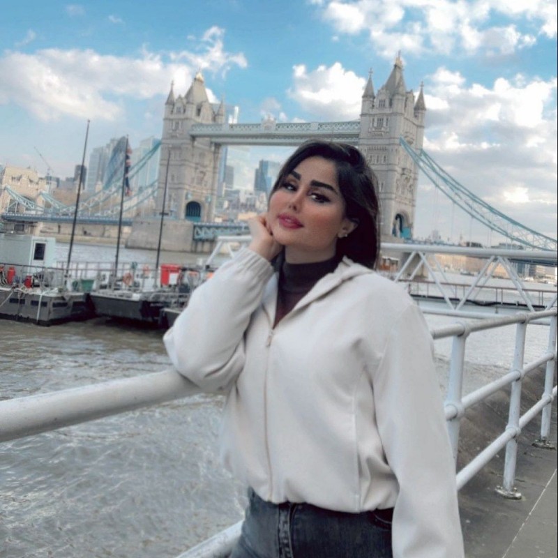 Elham🇬🇧 (@negar7472) | Snapchat Stories, Spotlight & Lenses