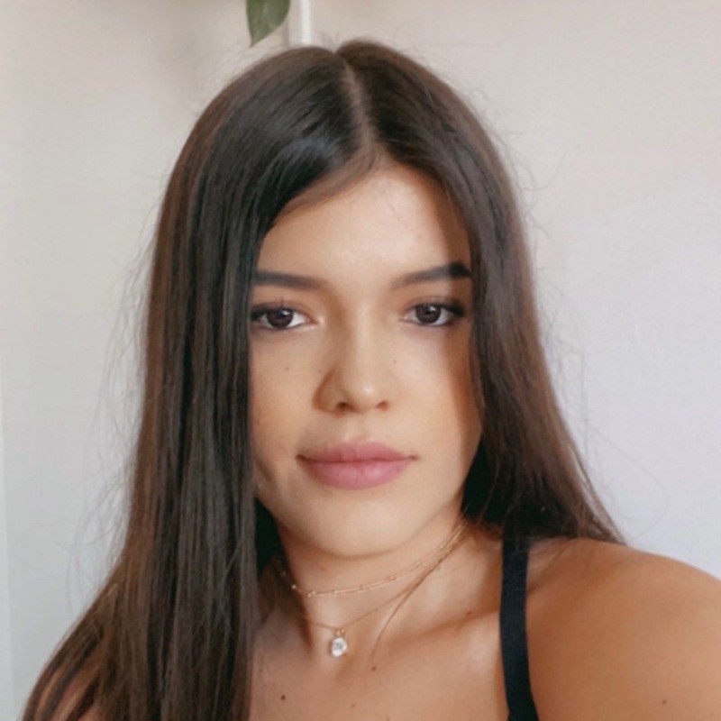 Neli (@neli) | Snapchat Stories, Spotlight & Lenses