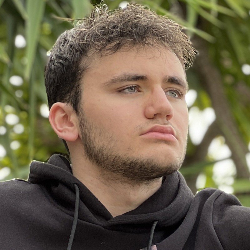 Néo The One (@neo.off) | Snapchat Stories, Spotlight & Lenses