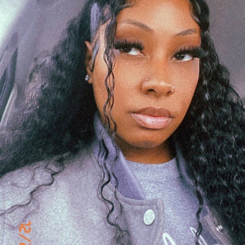 Glisteningbeautyy 😘 (@nevertoopretty) | Snapchat Stories, Spotlight ...
