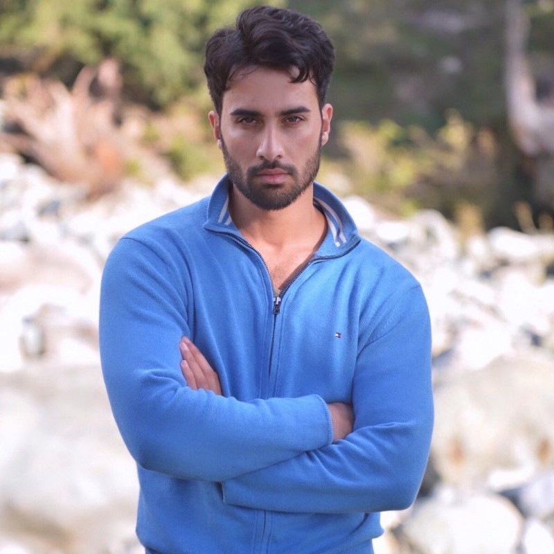 Muneeb Mir (@newhangman) | Snapchat Verhalen, Spotlight en Lenzen
