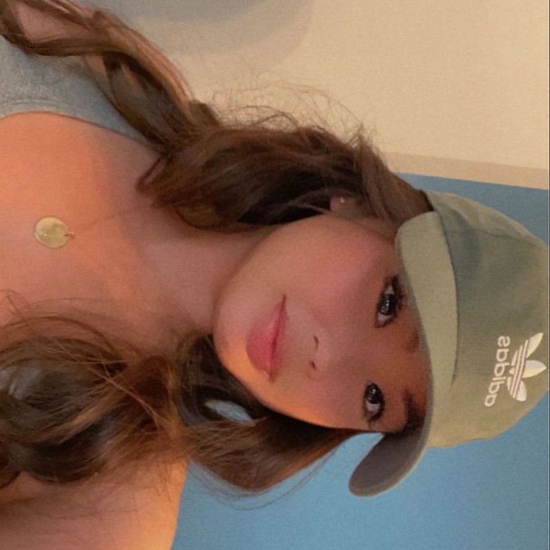 Dolly Nguyen (@nguyendolly) | Snapchat Stories, Spotlight and Lenses