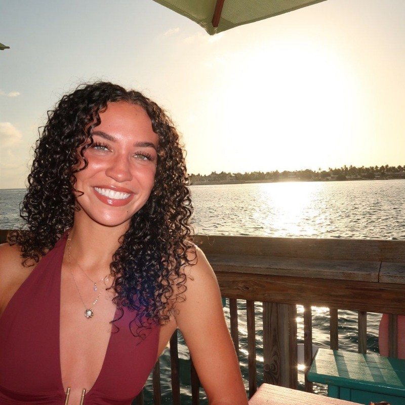 nicole (@niicole.leeann) | Snapchat Stories, Spotlight & Lenses