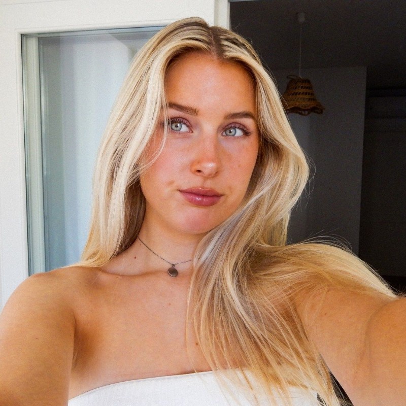 Nikée Sacha (@nikeesacha) | Snapchat Stories, Spotlight & Lenses