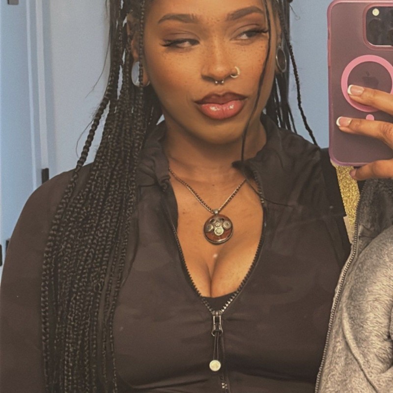 Nikki dohicky 🍒 (@nikkidohicky) | Snapchat Stories, Spotlight & Lenses