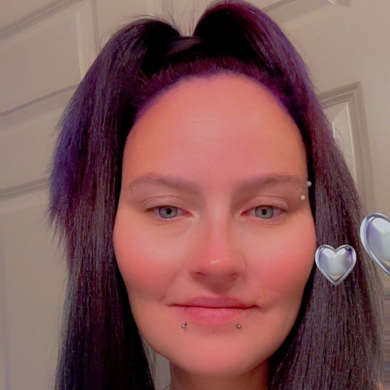 Nikki Hall (@nikkih0092) | Snapchat Stories, Spotlight & Lenses