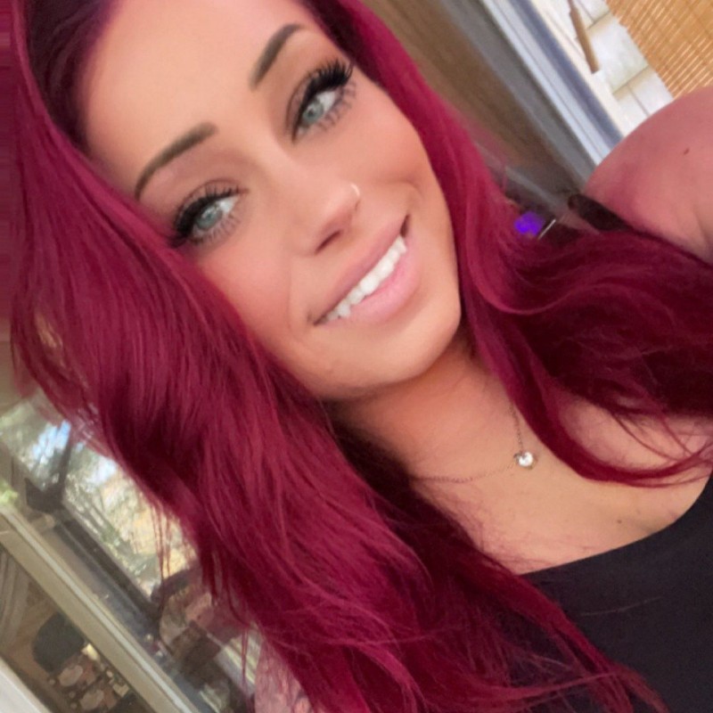 Nikki (@nikkizamagnii) | Snapchat Stories, Spotlight & Lenses