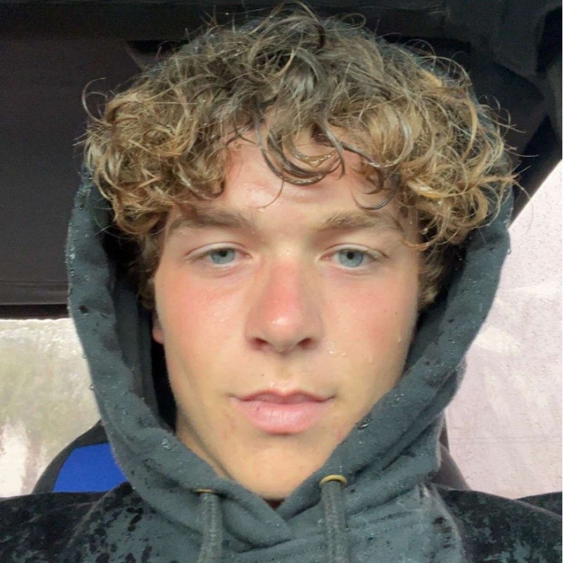 Niko Pearson (@niko101918) | Snapchat Stories, Spotlight & Lenses