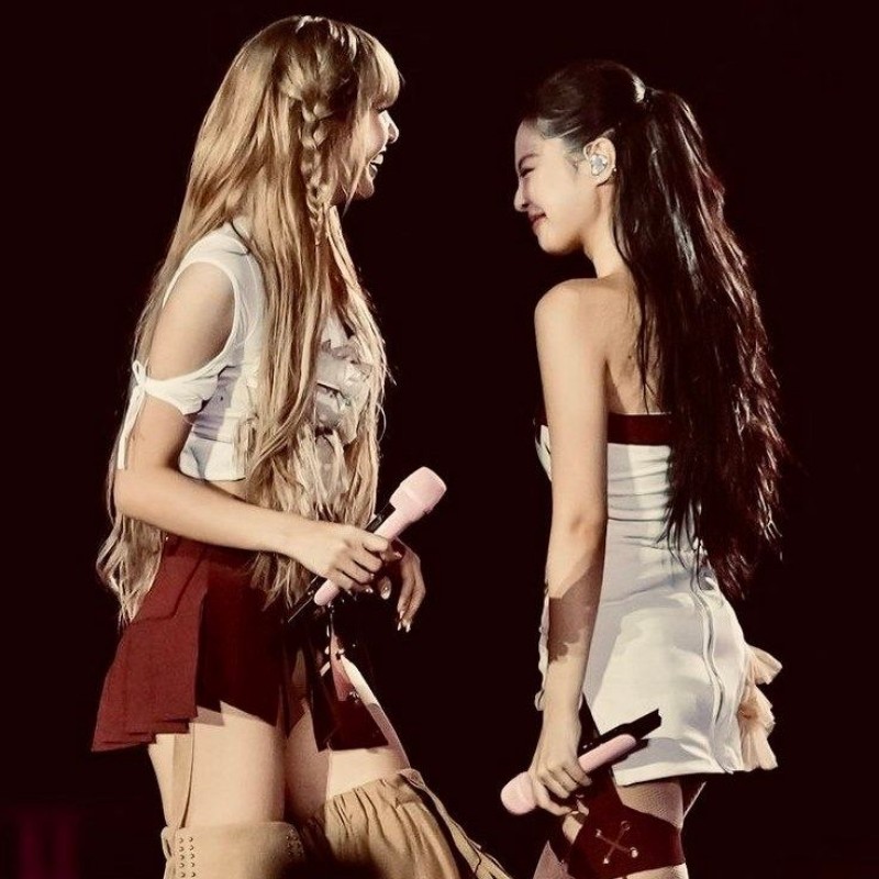 Lalisa_RoRo 🫦 (@nilufarraxm7833) | Snapchat Stories, Spotlight & Lenses