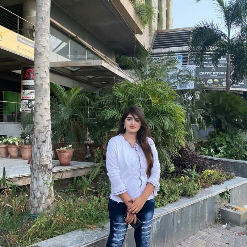 𝘕𝘪𝘮𝘳𝘢 𝘑𝘶𝘛𝘛🦂 (@nimraarshad_20) | Snapchat Stories, Spotlight & Lenses