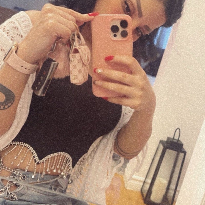 Ninaa 💎 🇨🇦 (@nina.toronto) | Snapchat Stories, Spotlight & Lenses