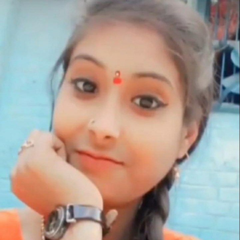 Nisha Pathak (@nishapathak5570) | Snapchat Stories, Spotlight & Lenses