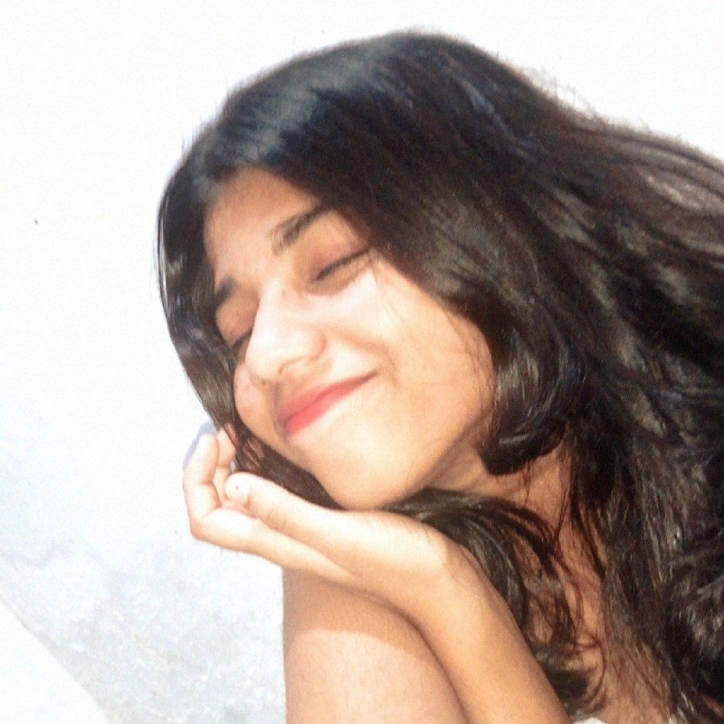 Nivv. (@nivedhya_es) | Snapchat Stories, Spotlight & Lenses